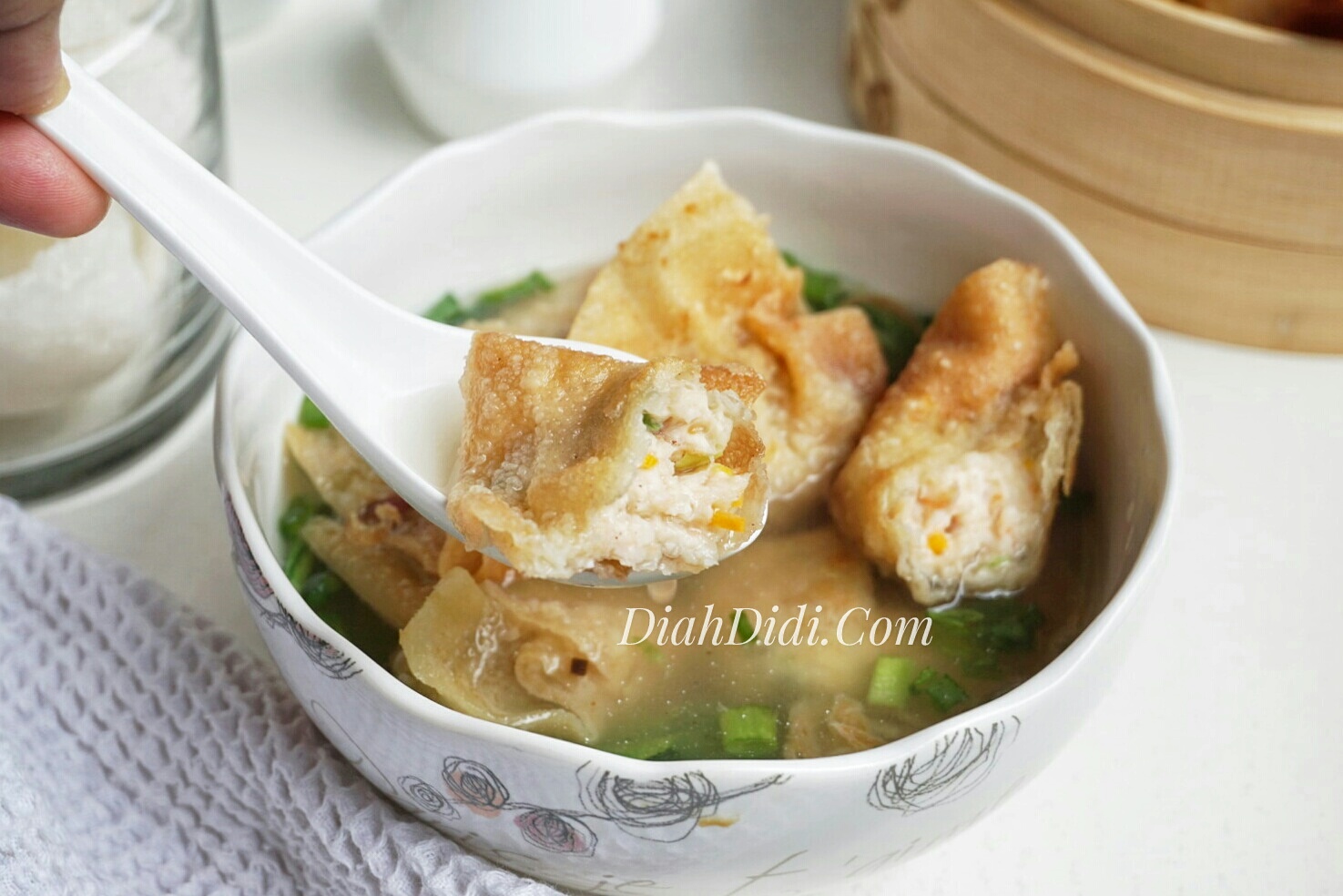 Pangsit Goreng Kuah - Gudang Resep Masakan