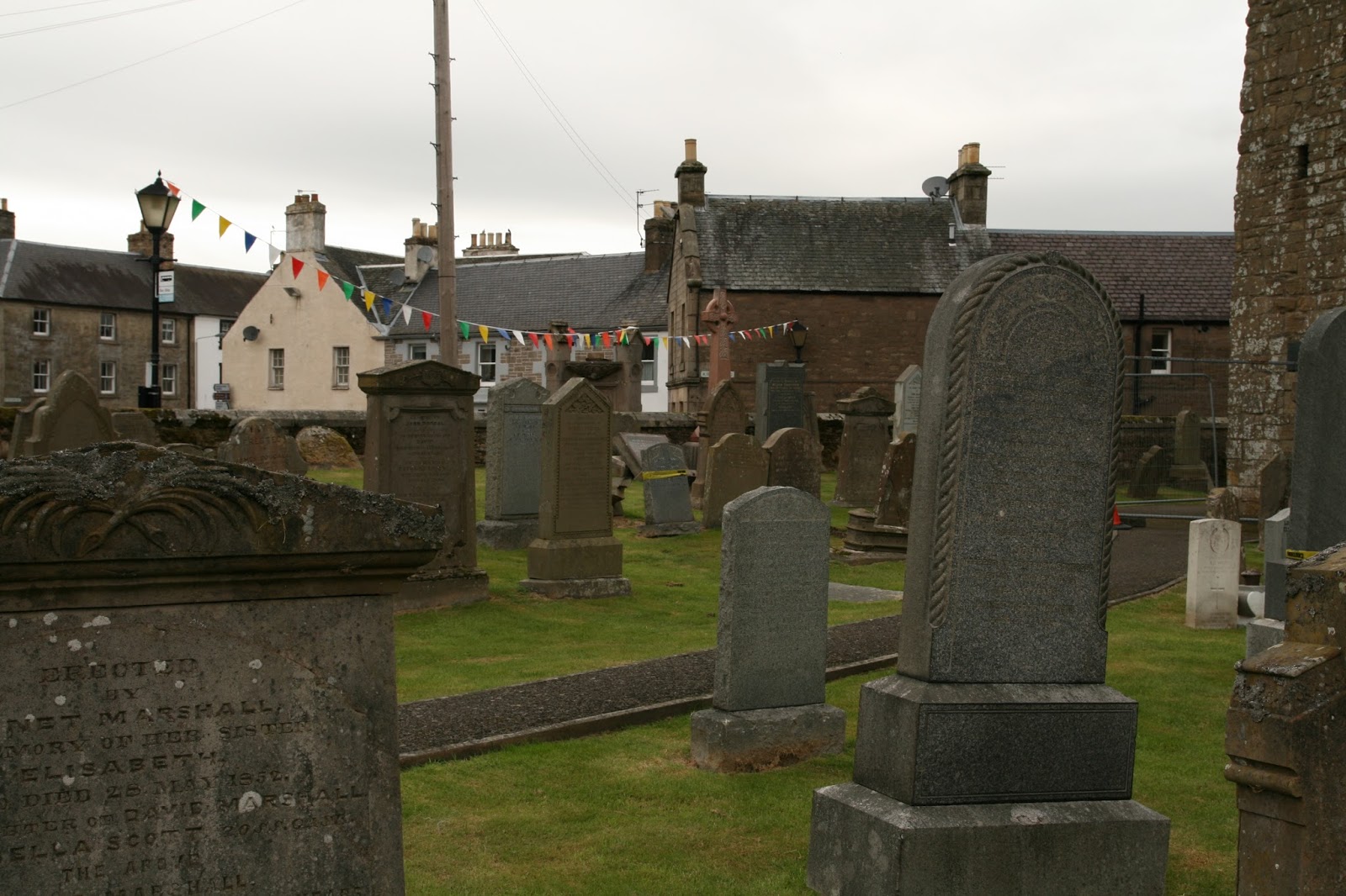 Blackberry Rambles: Scotland: Dunning