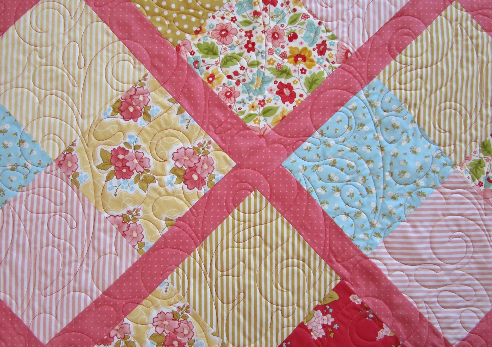 Roberta's Custom Quilting: Pretty Spring Colours