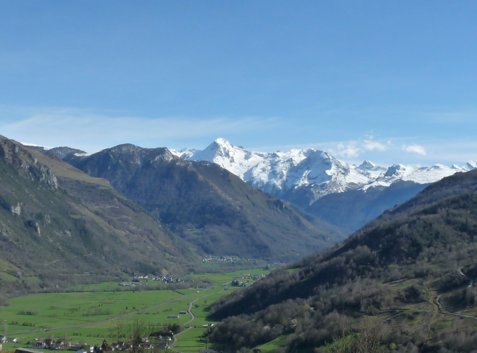 Les voyages de Mamina: Une promenade au Plateau du Benou