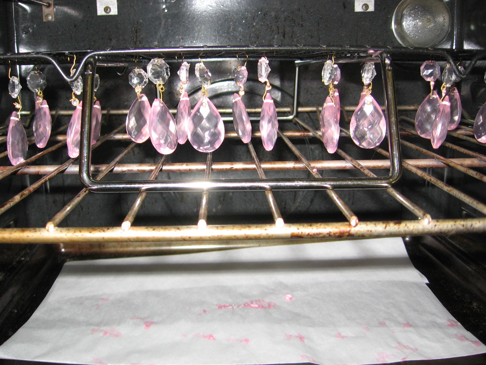 MARSHMALLOW CREATIONS: Mod Podge Colored Chandelier Crystals