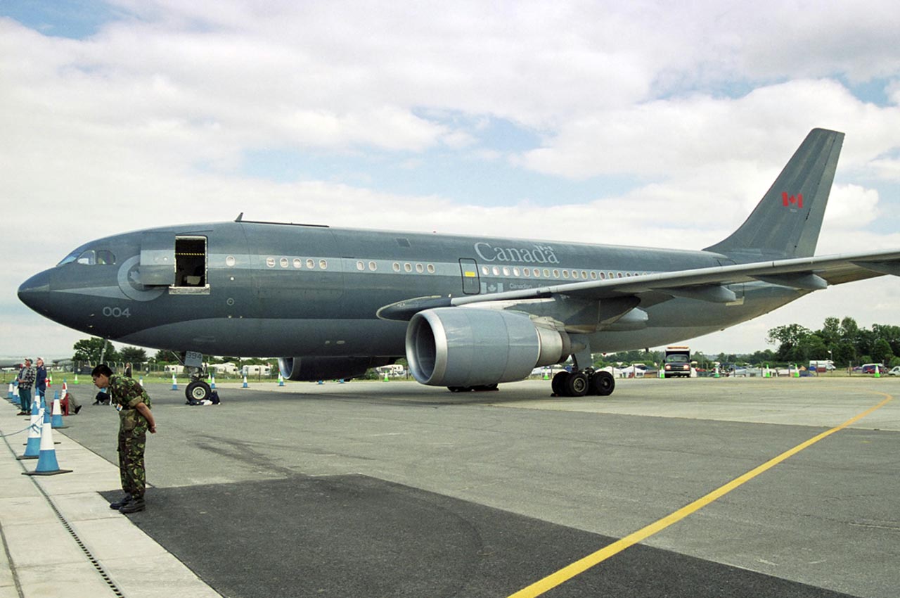 nhungdoicanh: Airbus CC-150 Polaris