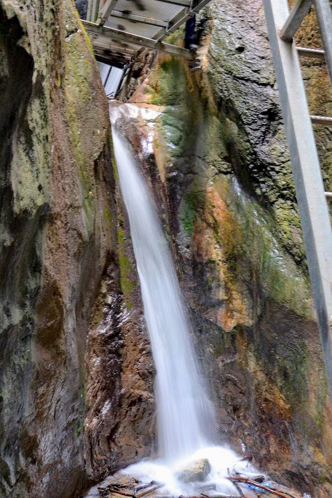 una din cascadele de pe parcurs