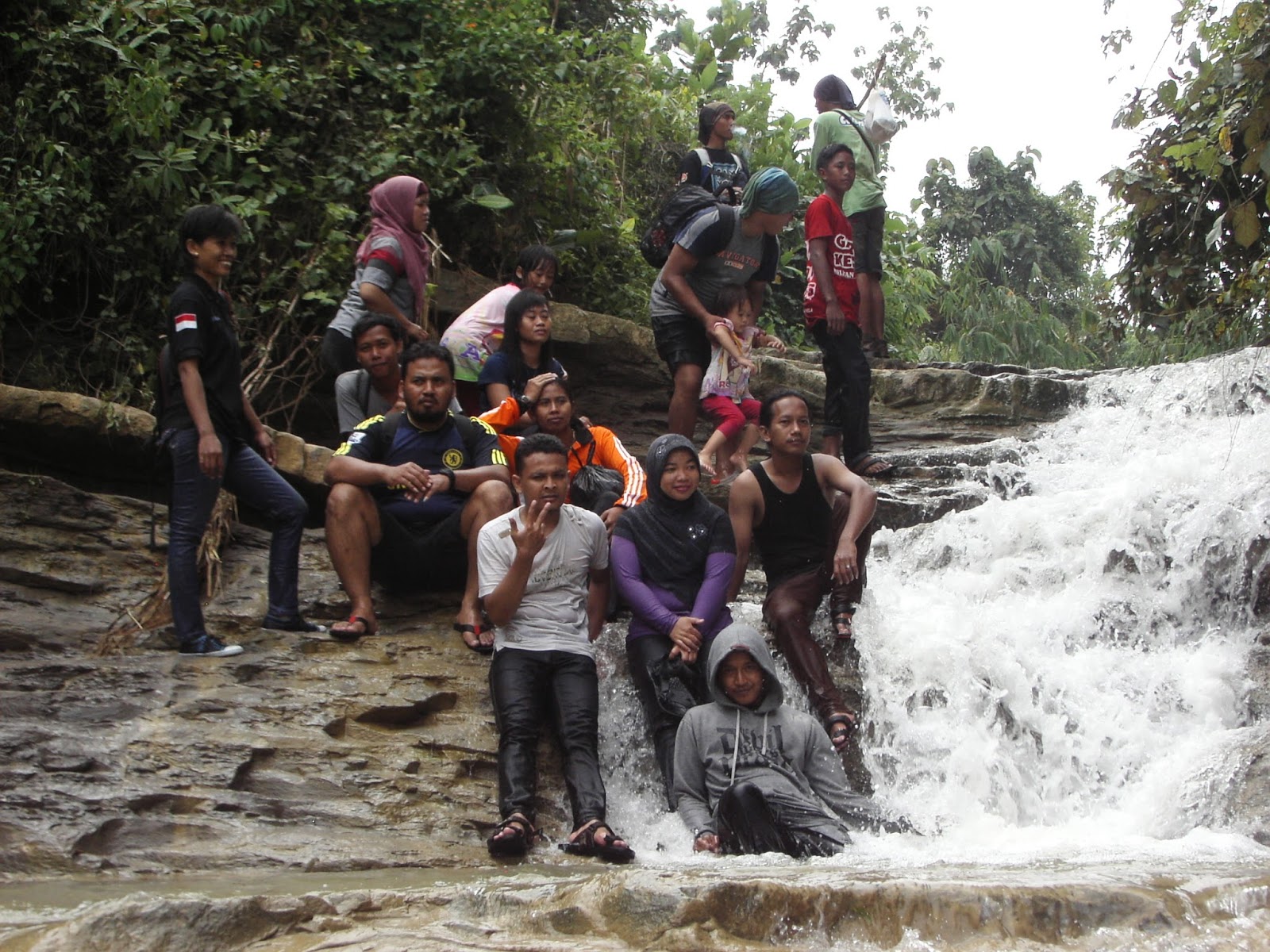 Kedung Kempul dan Tlawah, Surga Tersembunyi di Kendeng Utara - GROBOGAN ...