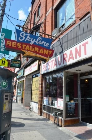 Teena in Toronto: Skyline Restaurant, Toronto, ON