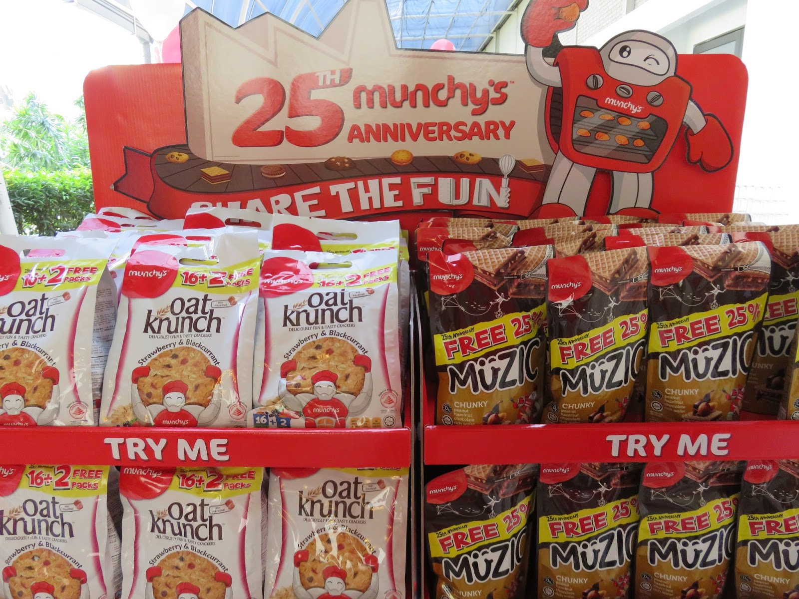 Kee Hua Chee Live!: MUNCHY'S CELEBRATES 25 GLORIOUS YEARS AS MALAYSIA'S ...