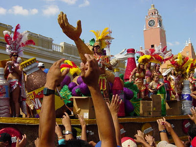 Los Colores de Mérida ...adventure and a new freedom in Yucatán ...