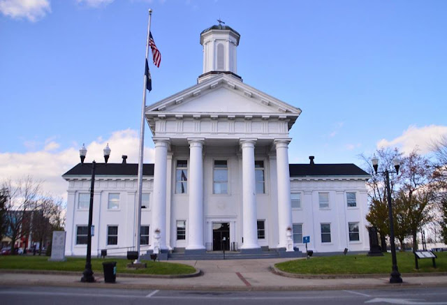 Trips 'n Toys: Historic Downtown - Richmond, KY