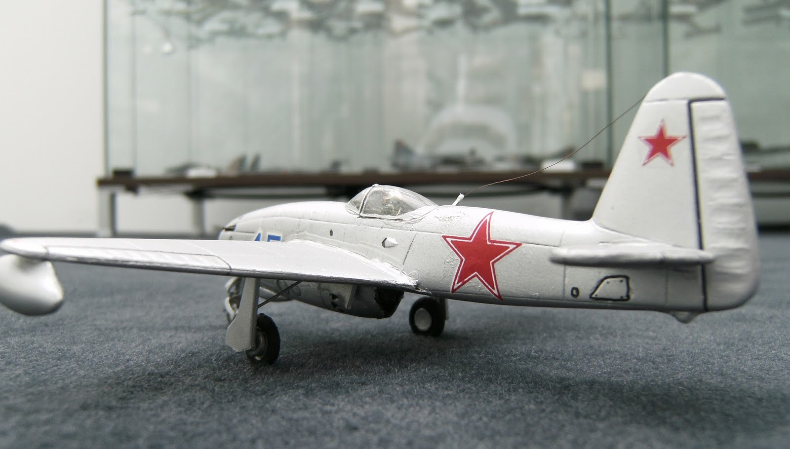 Happyscale-Modellbau: Yakovlev Yak-17 Feather - BR Vacu 1/72