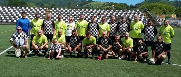 HOMENAGEM AO ANTIGO JOGADOR DO F.C. VALE FORMOSO "VALDEMAR MONIZ" ~ Um ...