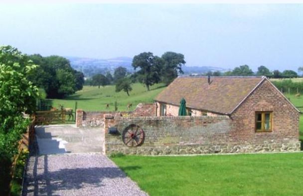 The Holiday Cottages: Yews Barn, Lyth Hill, Shrewsbury, Shropshire