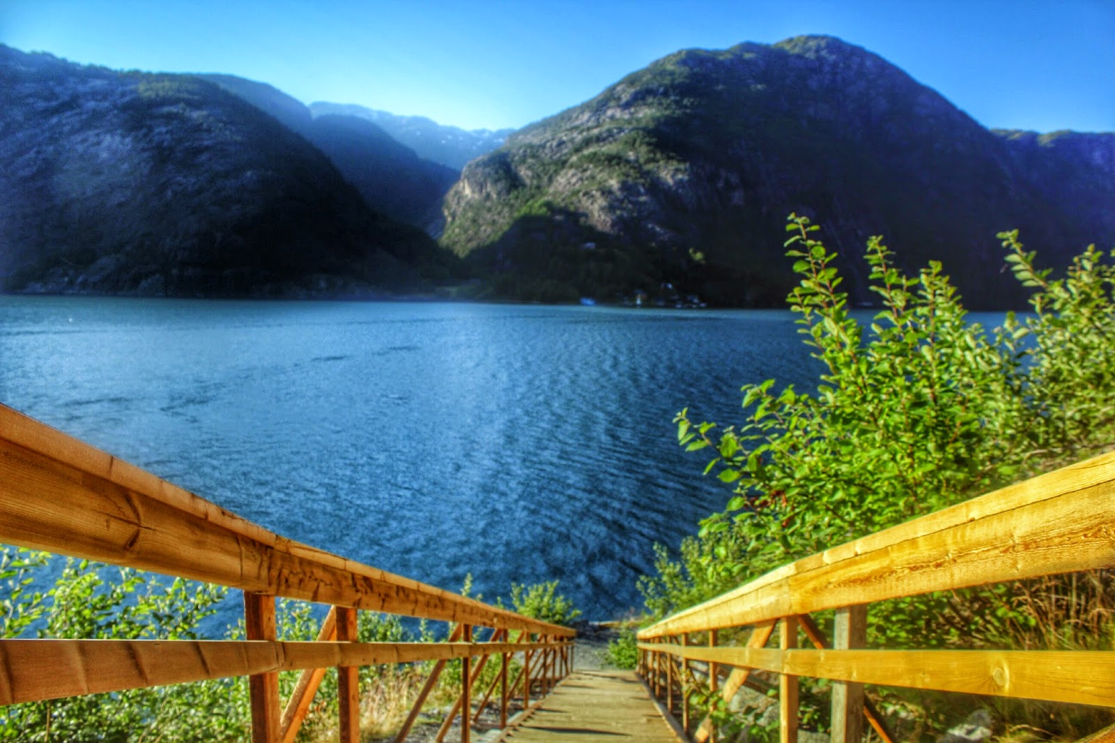 Anneklien's Solo Travels and Adventures: Flåm Flåmsbana Train and its ...