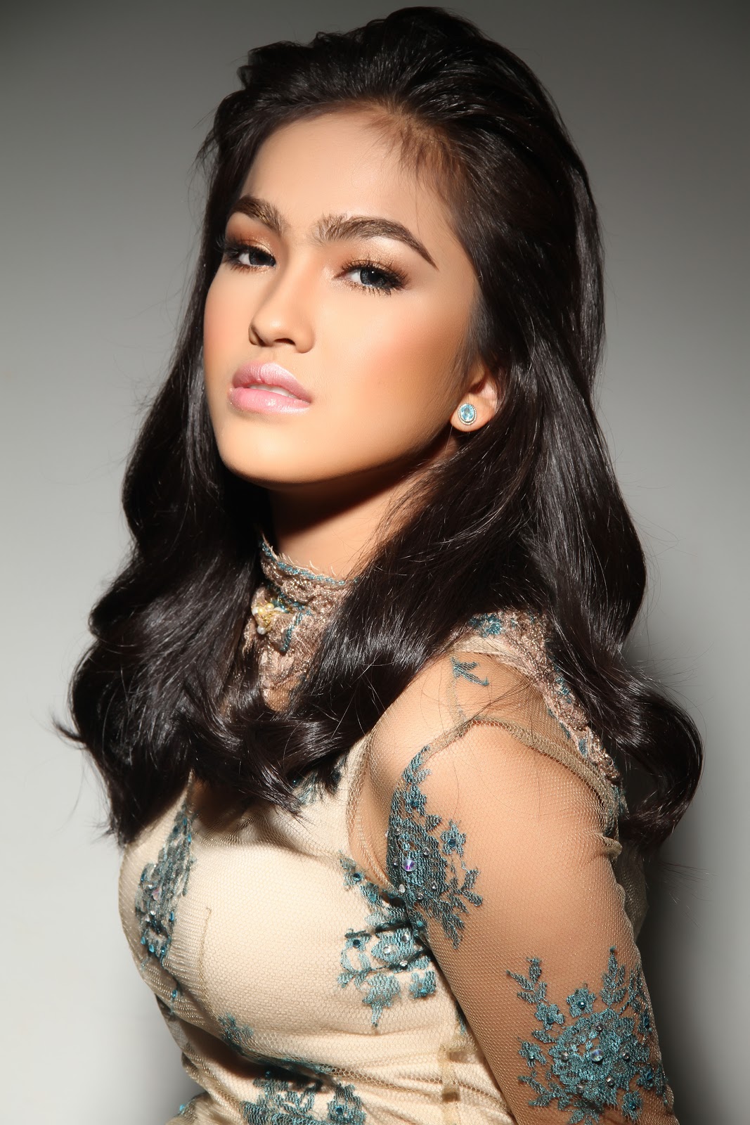 10 Artis Wanita Paling Cantik Di Malaysia ,Yang Nombor 6 Dan 8 Tu Korang Nilai Sendiri ??? | Hub ...