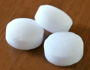 Why do Mothballs disappear over time? - KNUDGE FACTORY