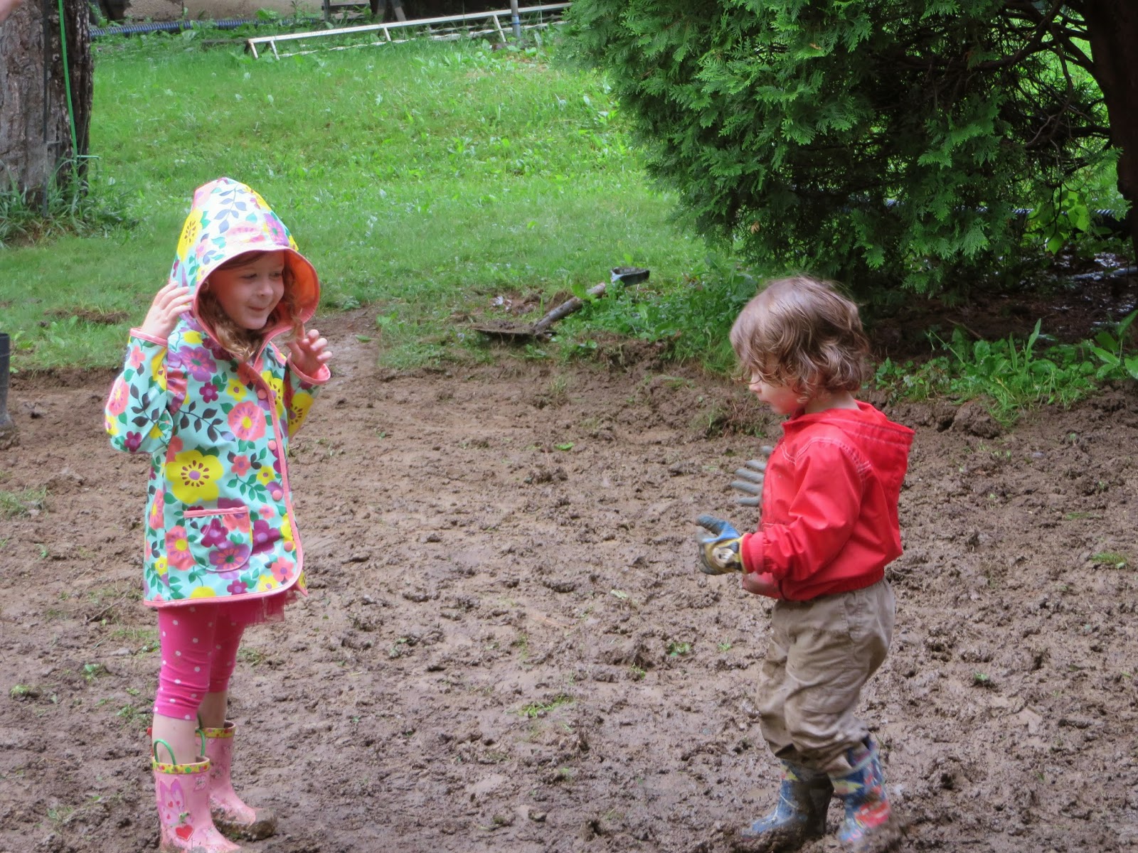 Playscaping Our Wonderland: 10 Things Parents of Outdoor Children Must Know
