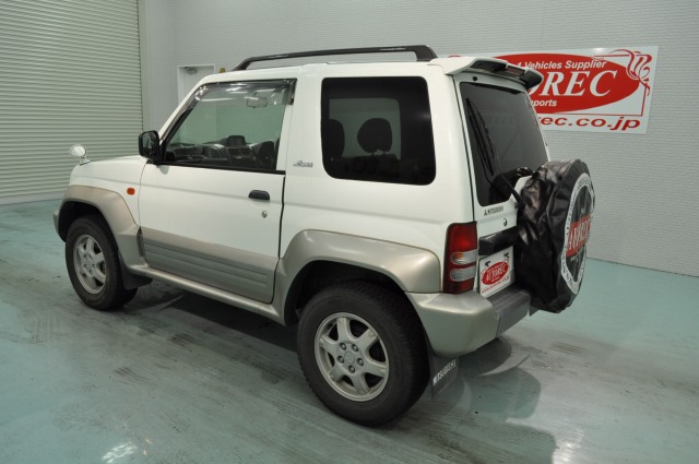 1997 Mitsubishi Pajero Jr. Lynx 4WD for Zimbabwe!|Japanese vehicles to ...
