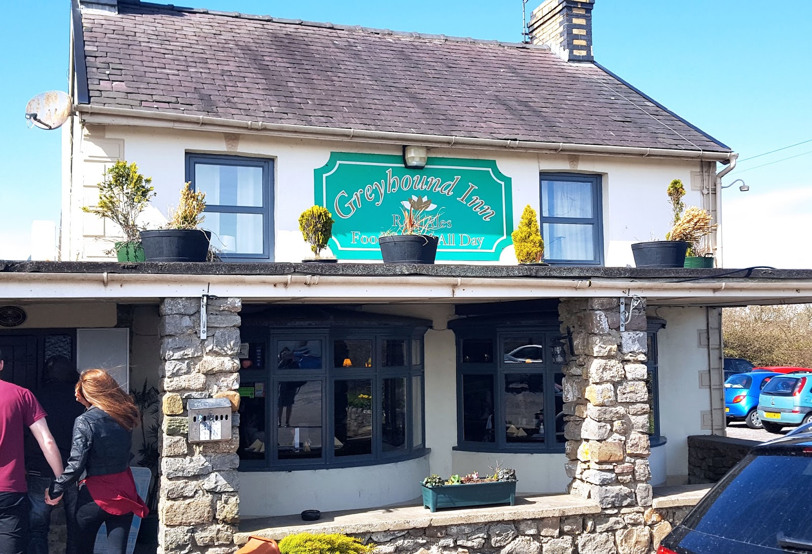 Sunday Dinner at The Greyhound Inn, Llanrhidian - The Fun Money Club