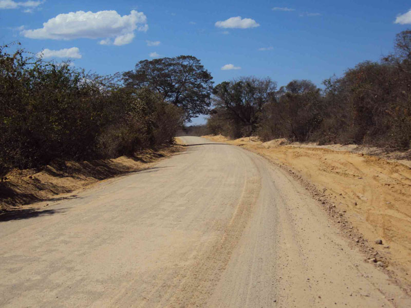 A IMPORTÂNCIA DA PAVIMENTAÇÃO E RECUPERAÇÃO DAS BRs - 030/135