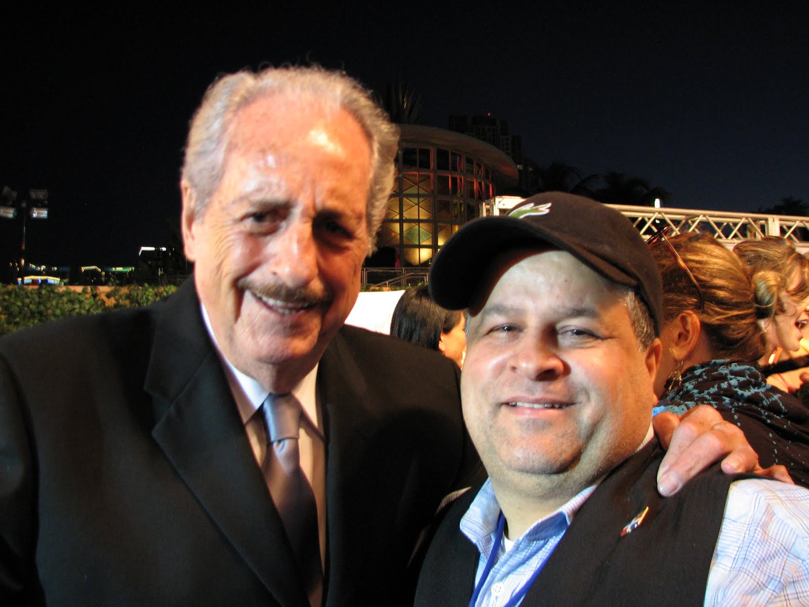 Bonao Internacional: EL GIGANTE DE MEXICO , JORGE LAVAT , DARA ...