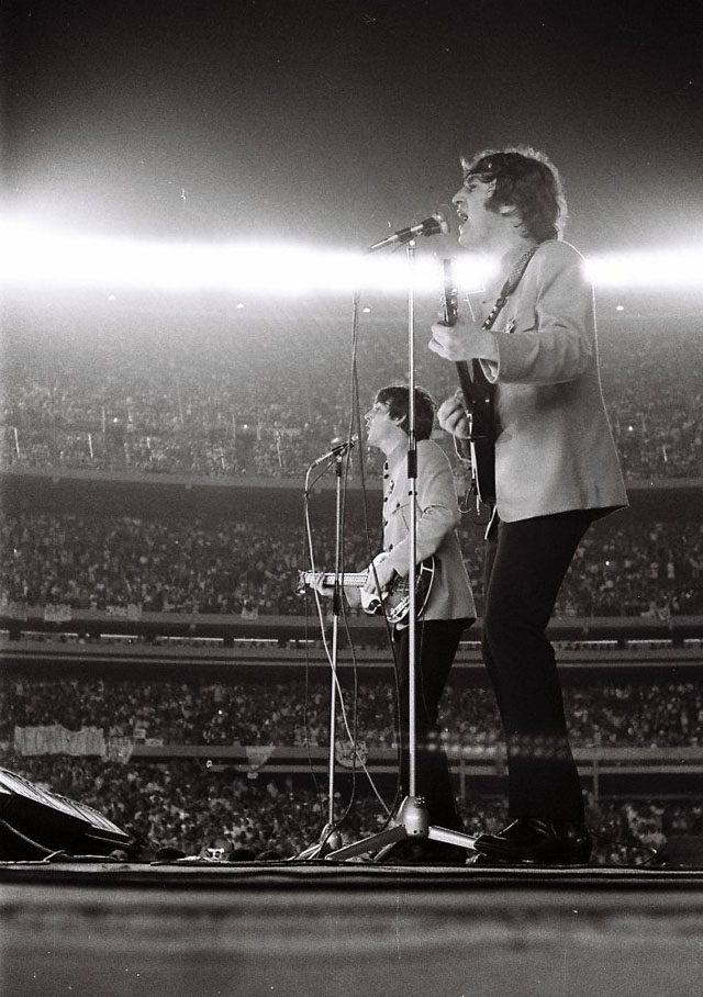 1965 Shea Stadium the Beatles' Biggest Concert – The First Rock Concert ...
