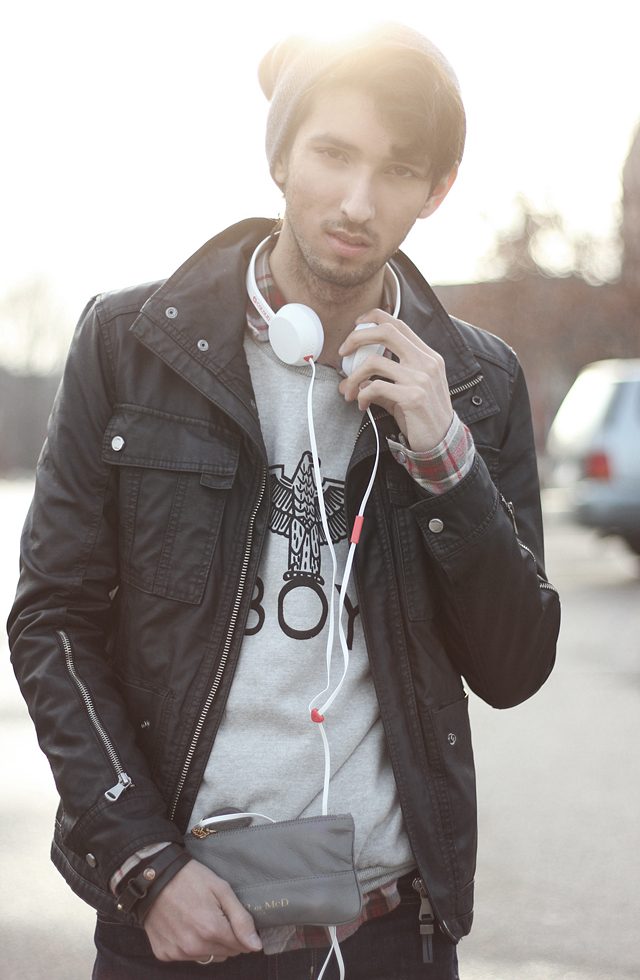 Bobby Raffin: LACK OF COLOR