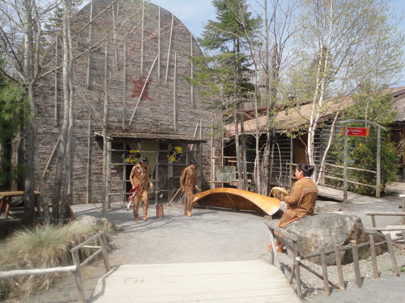 La csjd à Québec: Visite de wendake et du village huron.