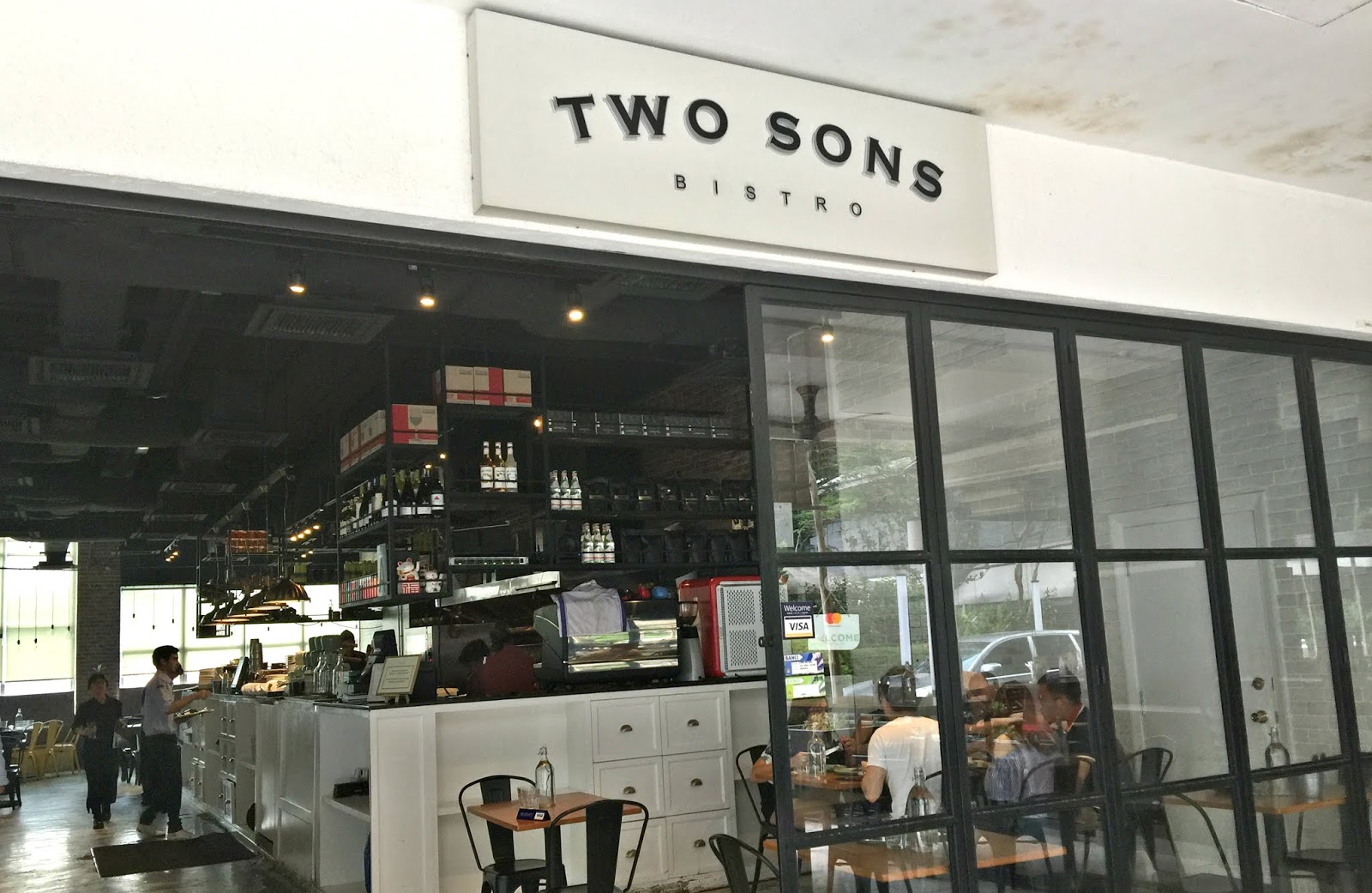 Faith Luv 2 Eat N Travel : Breakfast / Brunch at Two Sons Bistro ...