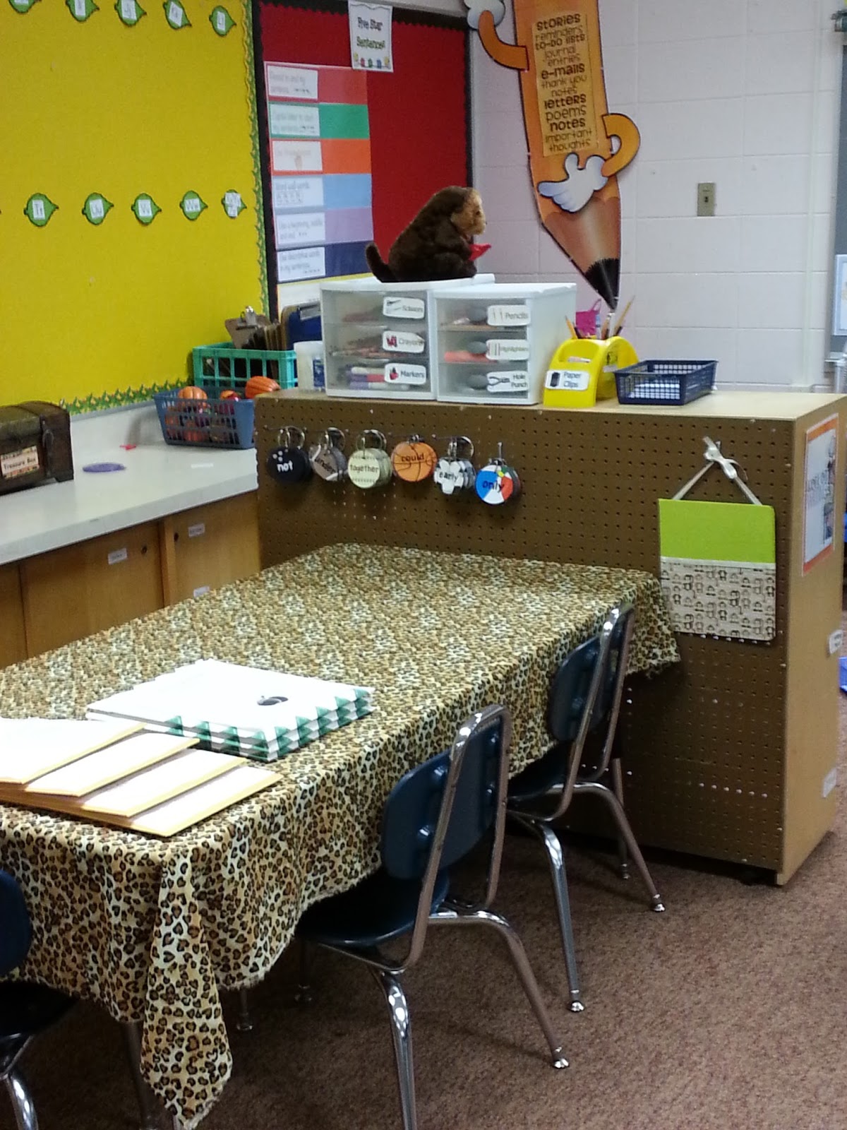 More Classroom pics for 2013 and Freebies! | Little Priorities