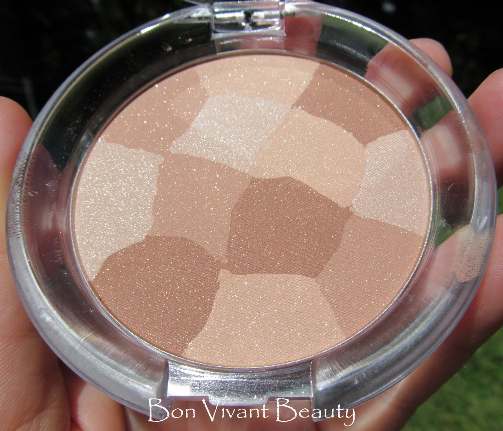 Bon Vivant Beauty: Sunkissed Beauty Mosaic Powder Compact by Essence