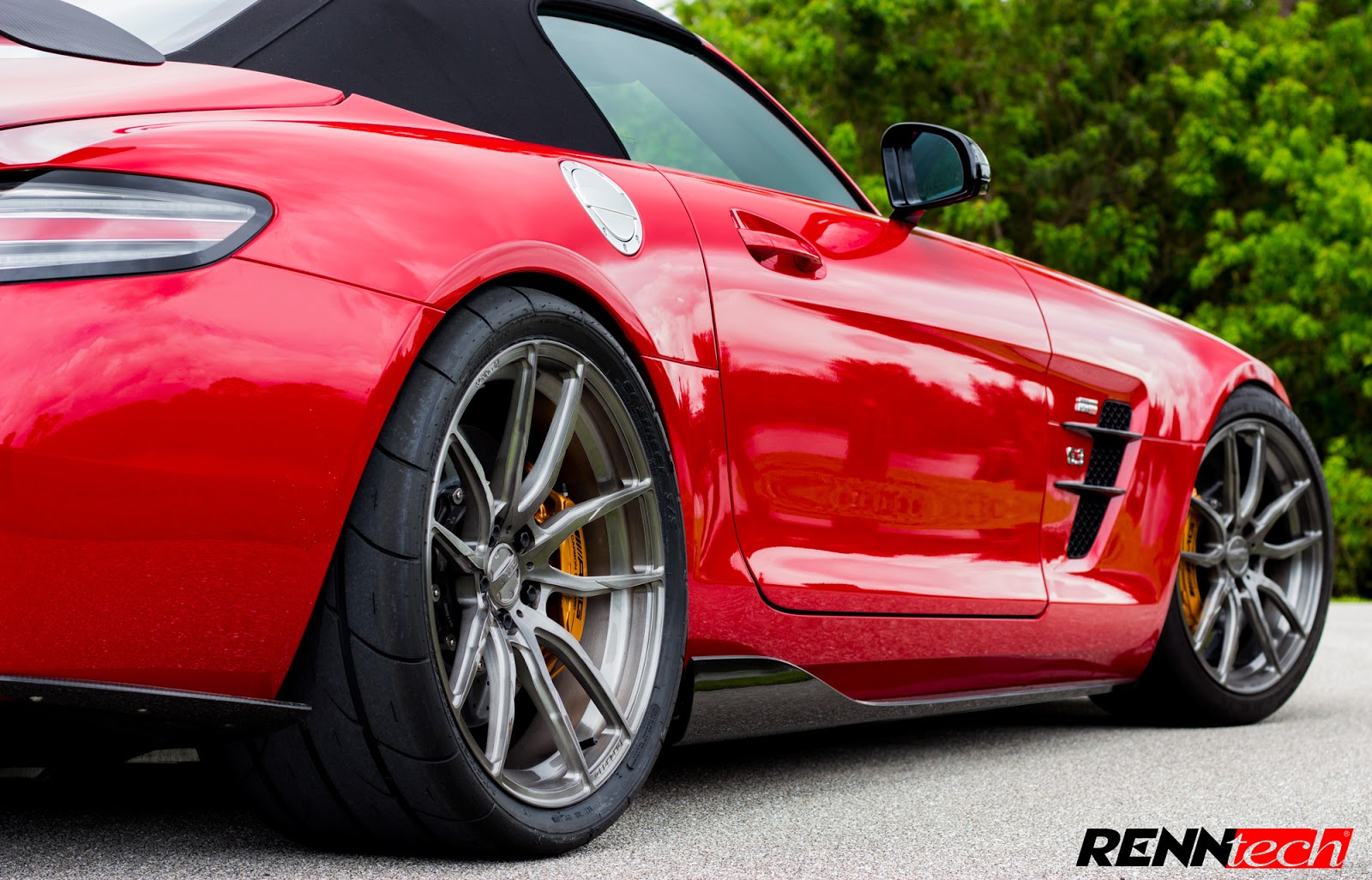 RENNTECH :: NEWS: RENNtech | SLS AMG GT | Final Edition Roadster