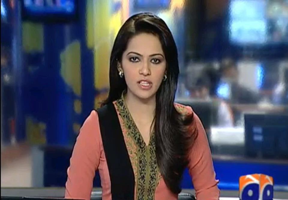 News Anchors Magazine: Ayesha Bakhsh Geo News Hot