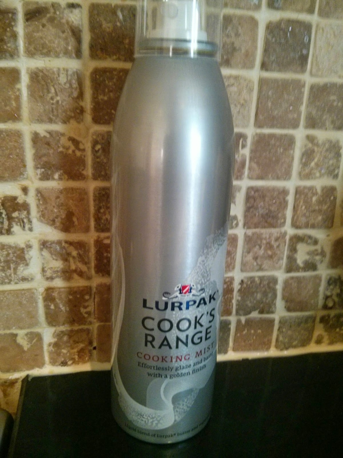Review : V8 and Lurpak cooking mist - This day I love.......