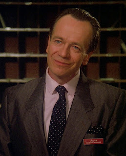 Doux Reviews: Star Trek The Next Generation: The Royale