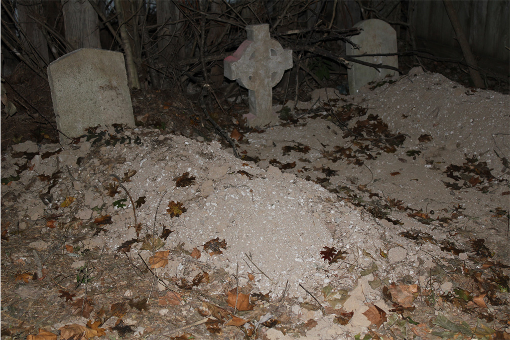 Haunted House Cemetery