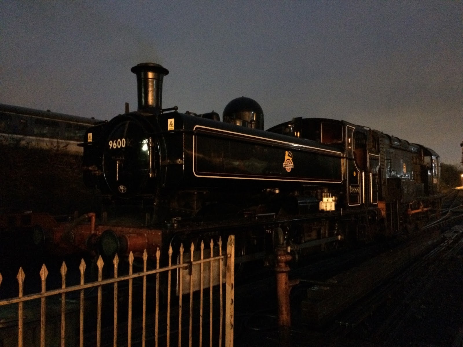 Sam's World: The "Pannier Rambler IV" - Panniers On The Main Line...