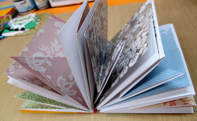 DAR'S CRAFTY CREATIONS: A Pretty Little POCKET Book Tutorial!