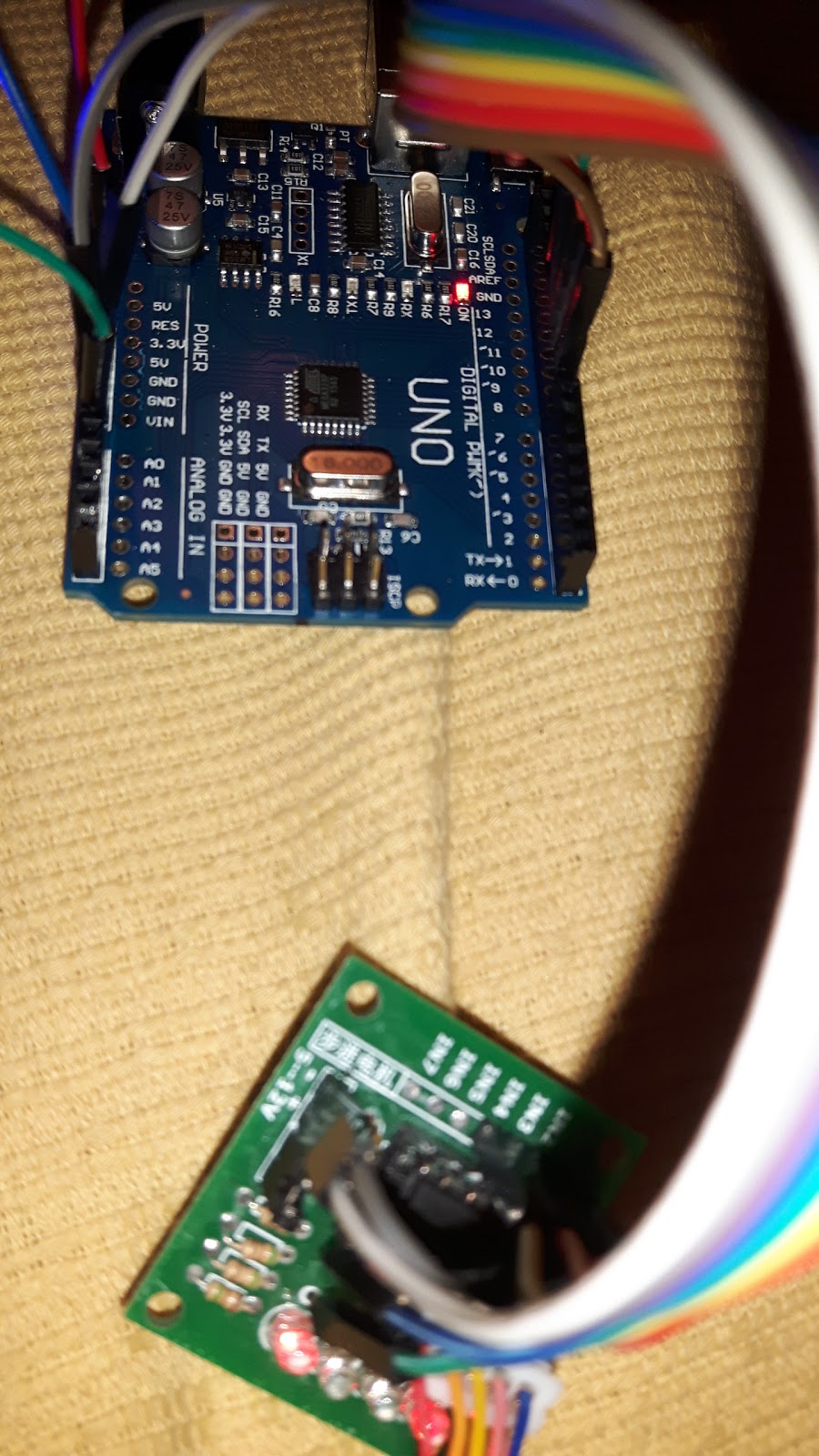 No solo electrónica: Uso de LDR y motor paso a paso con Arduino