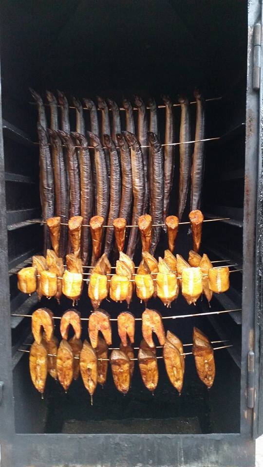 Faça você mesmo um defumador de carnes e peixes