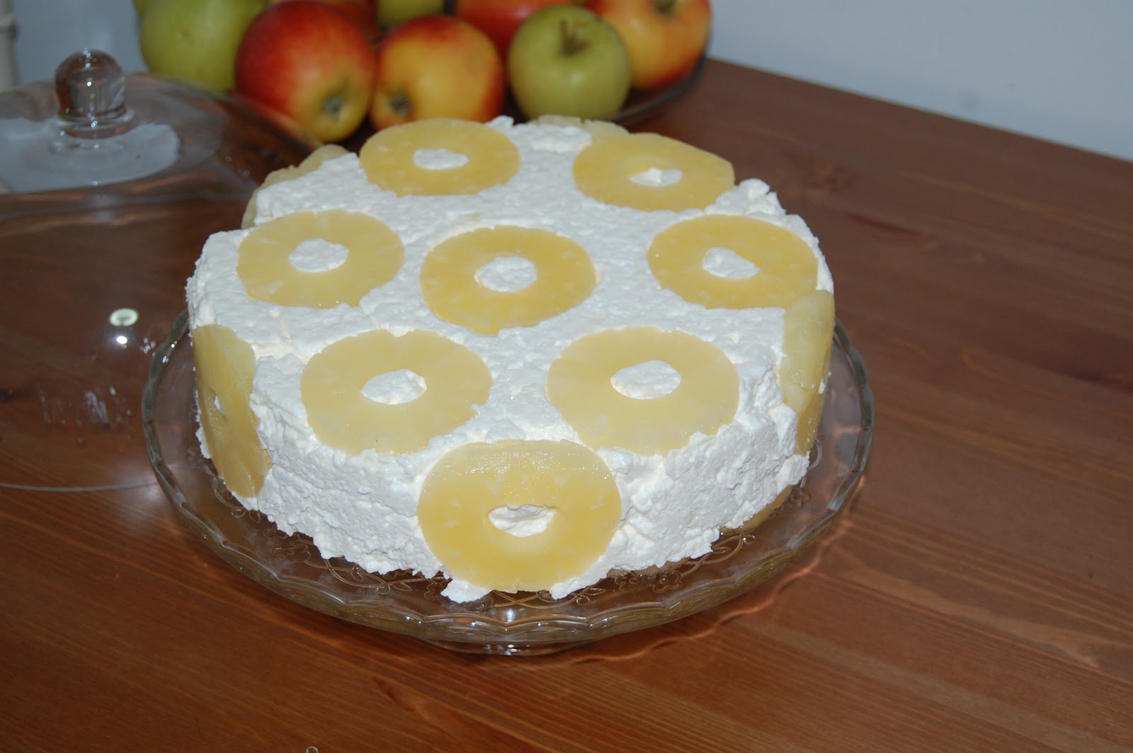 Magie in farfurie: Tort cu ananas