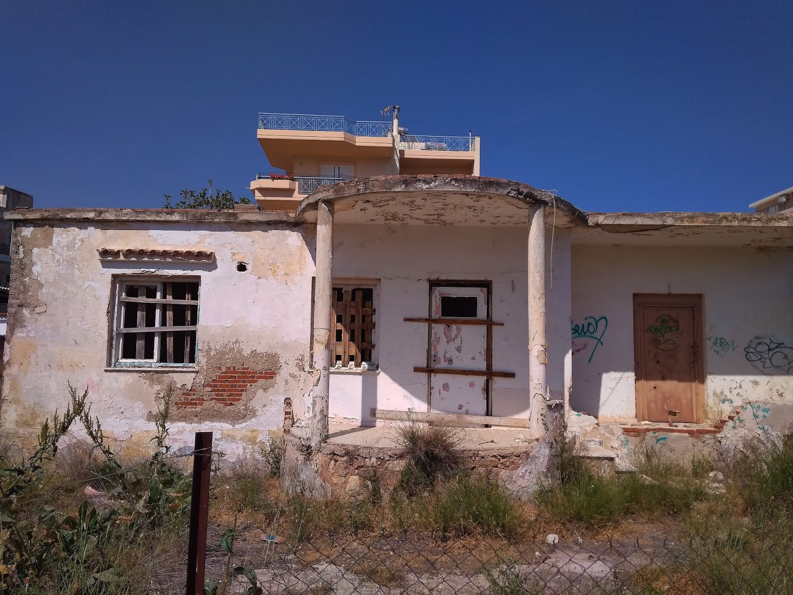 Παλαιά - εγκαταλελειμμένα σπίτια. Μια άλλη εποχή...