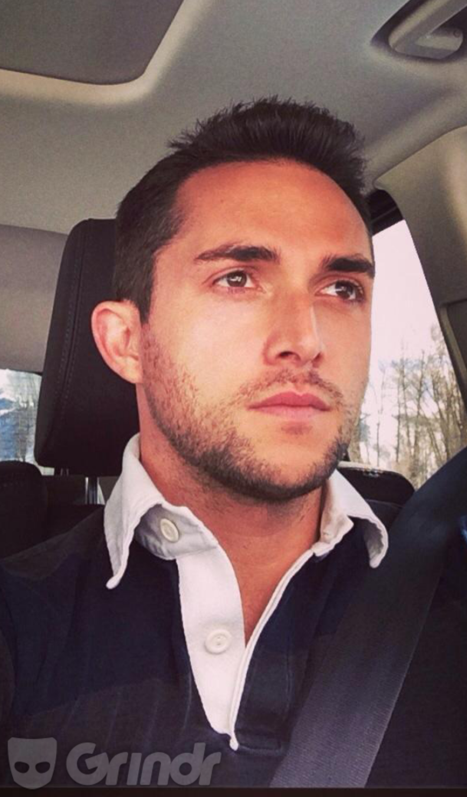 Hot Guys of Grindr: June 2016