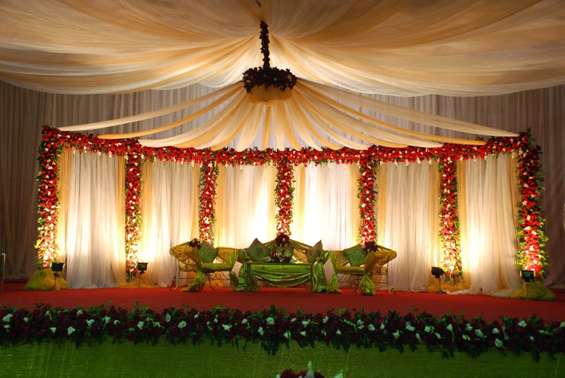 Wedding Snaps: Gaye Holud Stage DesignWedding Snaps