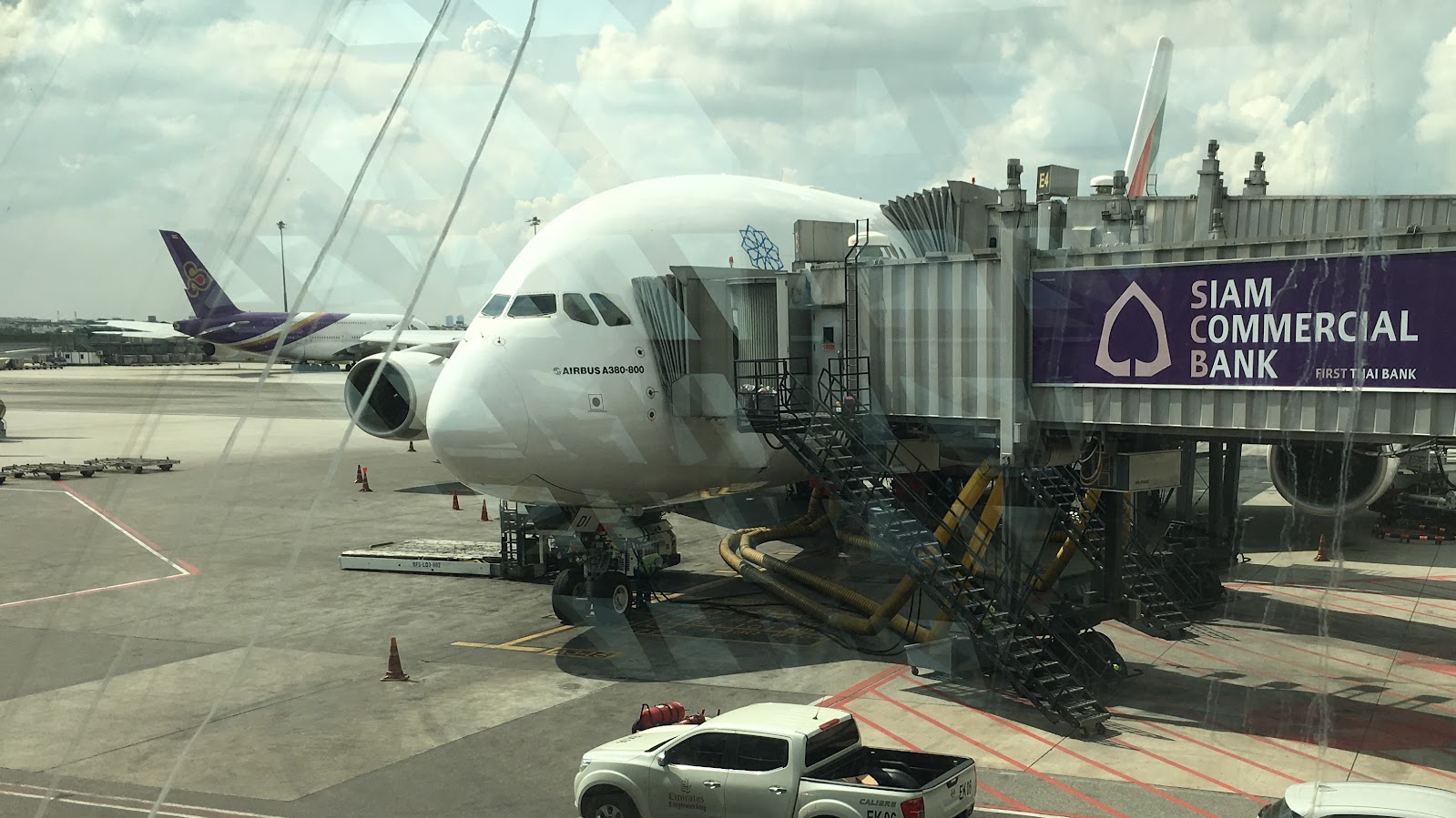 Фаси Чан 花士陳 の 旅遊體驗: [飛行分享] 阿聯酋航空 Emirates HKG BKK EK384/385 經濟艙