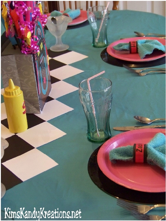 DIY Party Mom: 50s Sock Hop Diner Tablescape