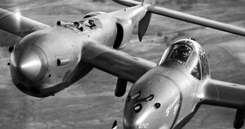World War II in Pictures: P-38 Lightning: Fork-Tailed Devil