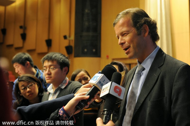 Prince Max in Shanghai