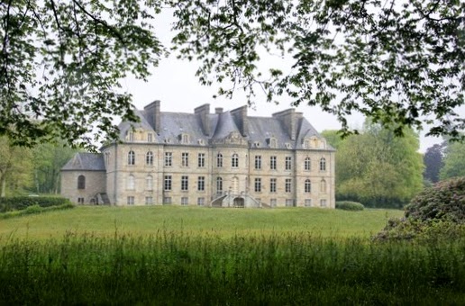 From City to Suburbia: CHATEAU SAINT BRIEUC