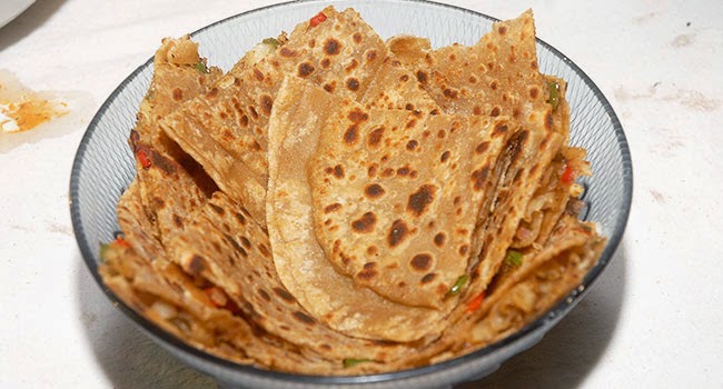 CommonMeal - Roti - Pasta Stuffed Chapati | VantaluTelugulo - వంటలు ...