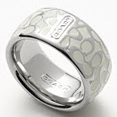 Black or White: ♥ coach rings!