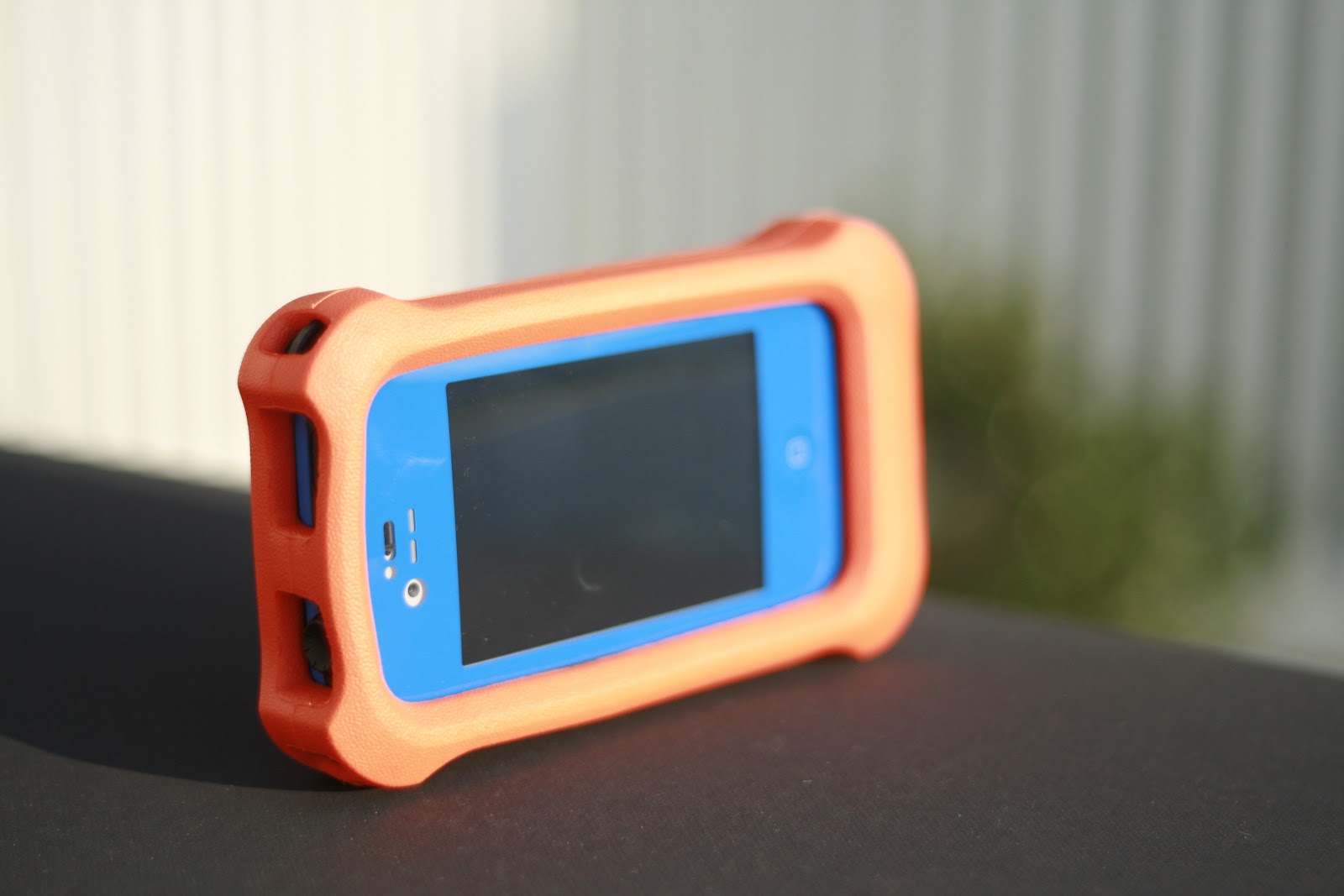 My i Tech Gadgets: Lifeproof Lifejacket